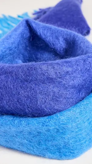 小物 GANNI Mohair Gradient Scarf Ganni Mohair Gradient Scarf - Silver Lake Blue | Editorialist